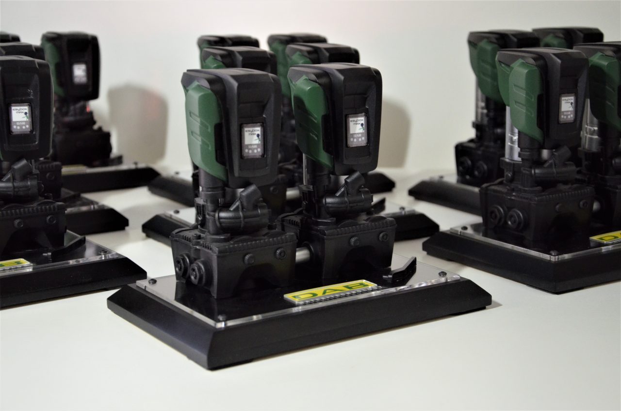 Scale Models, Collector Pieces, Corporate Gifts, Kits, Trophies and Awards